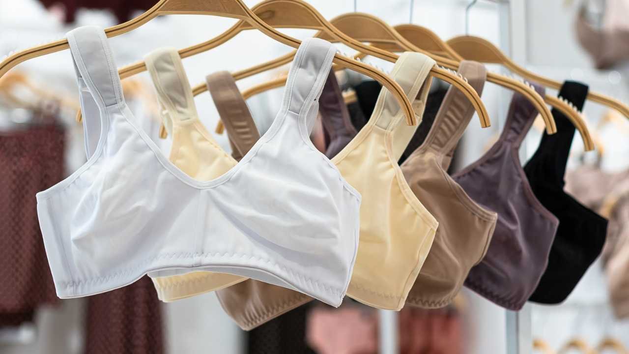 How to Use a Bra Size Chart: A Simple Guide for 2025