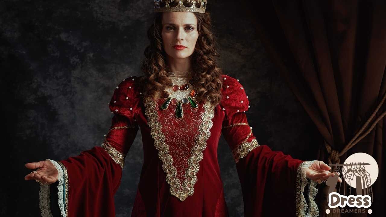 20 Stunning Ancient Civilization-Inspired Outfit Ideas