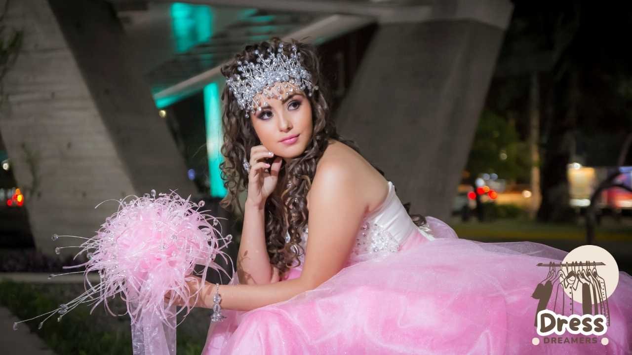 15 Ice Queen Dress to Impress Looks: Shine Like Royalty